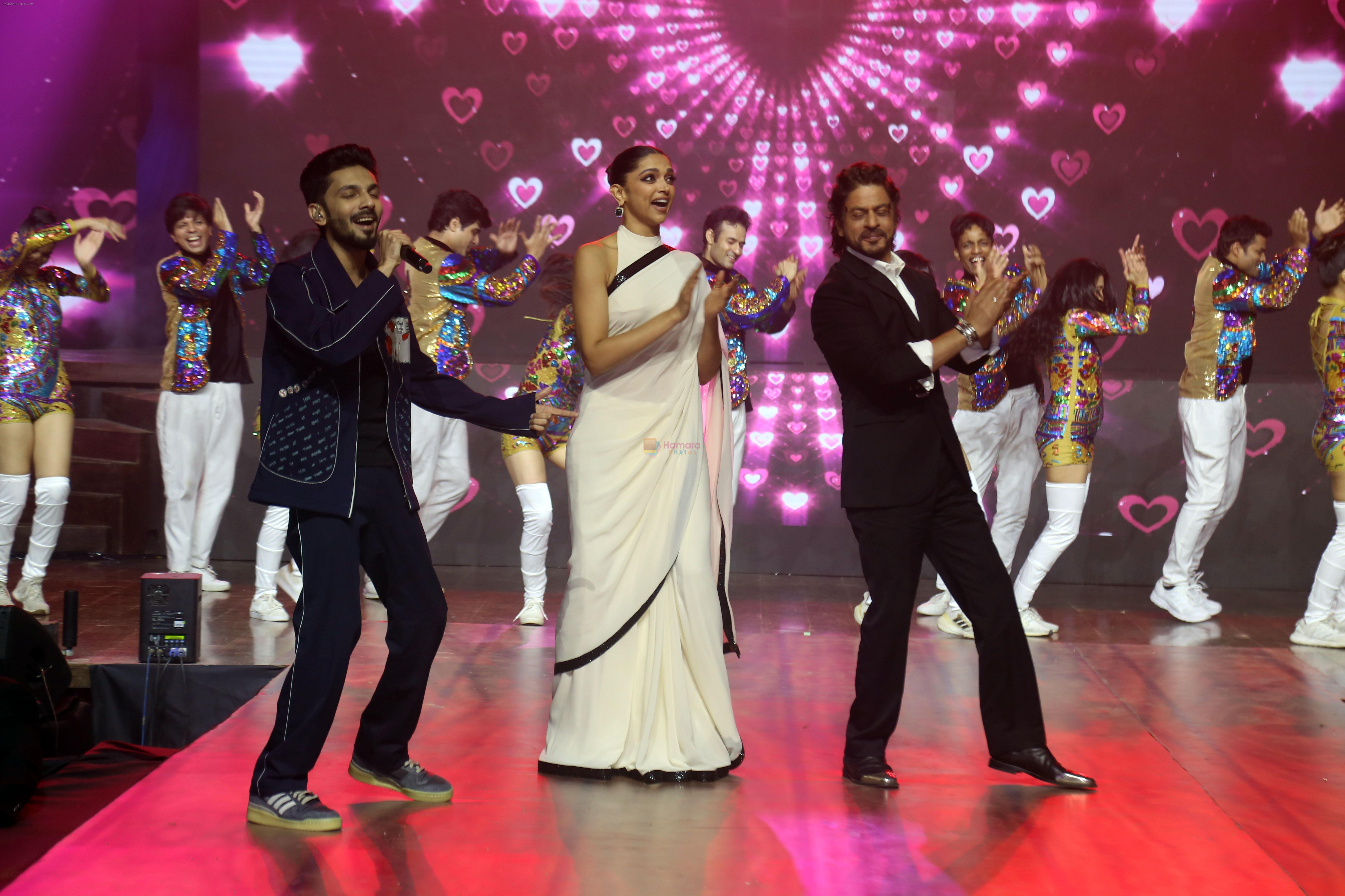 Anirudh Ravichander, Deepika Padukone, Shah Rukh Khan at Jawan Film ...