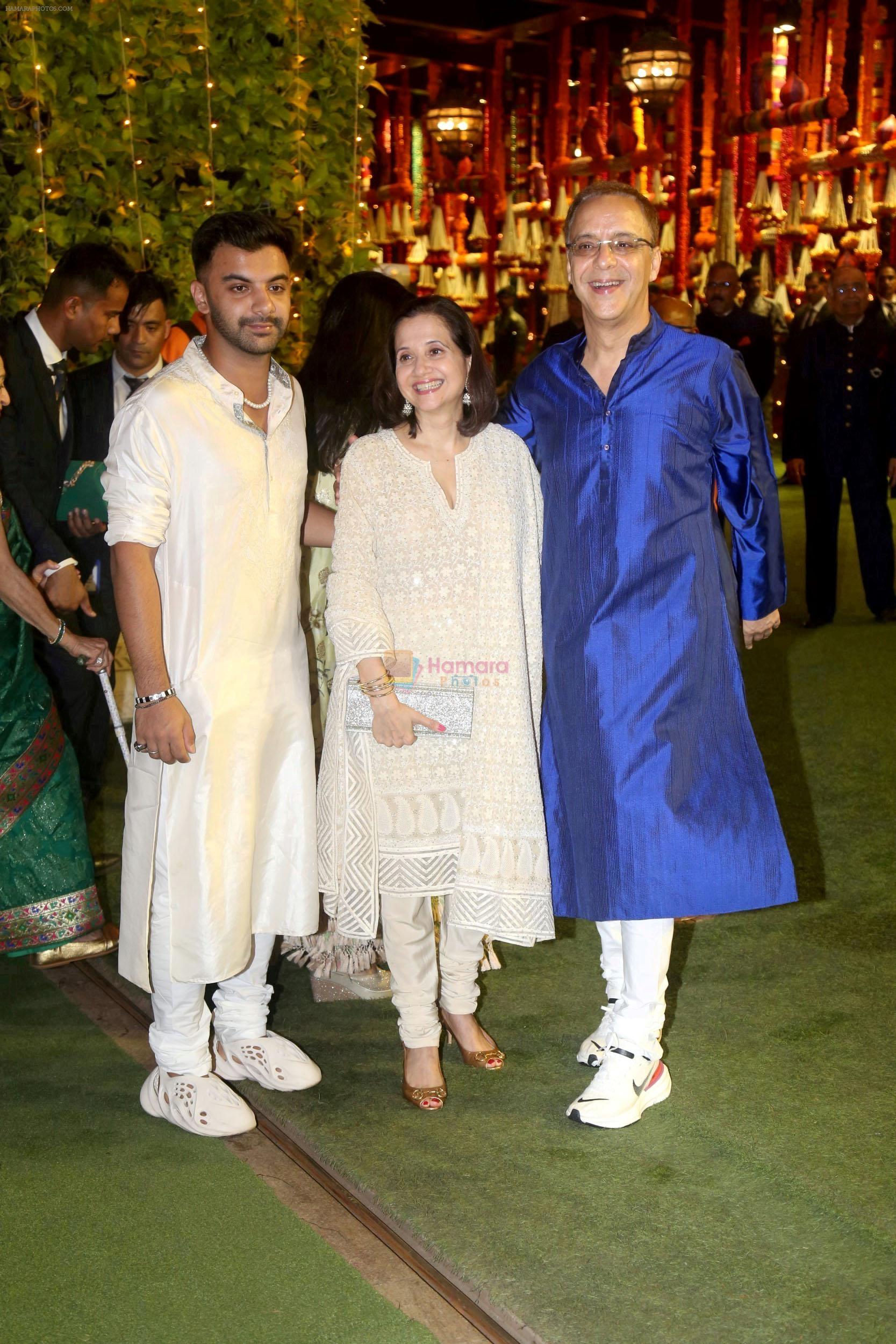 Agni Dev Chopra, Anupama Chopra, Vidhu Vinod Chopra at Ambani House ...