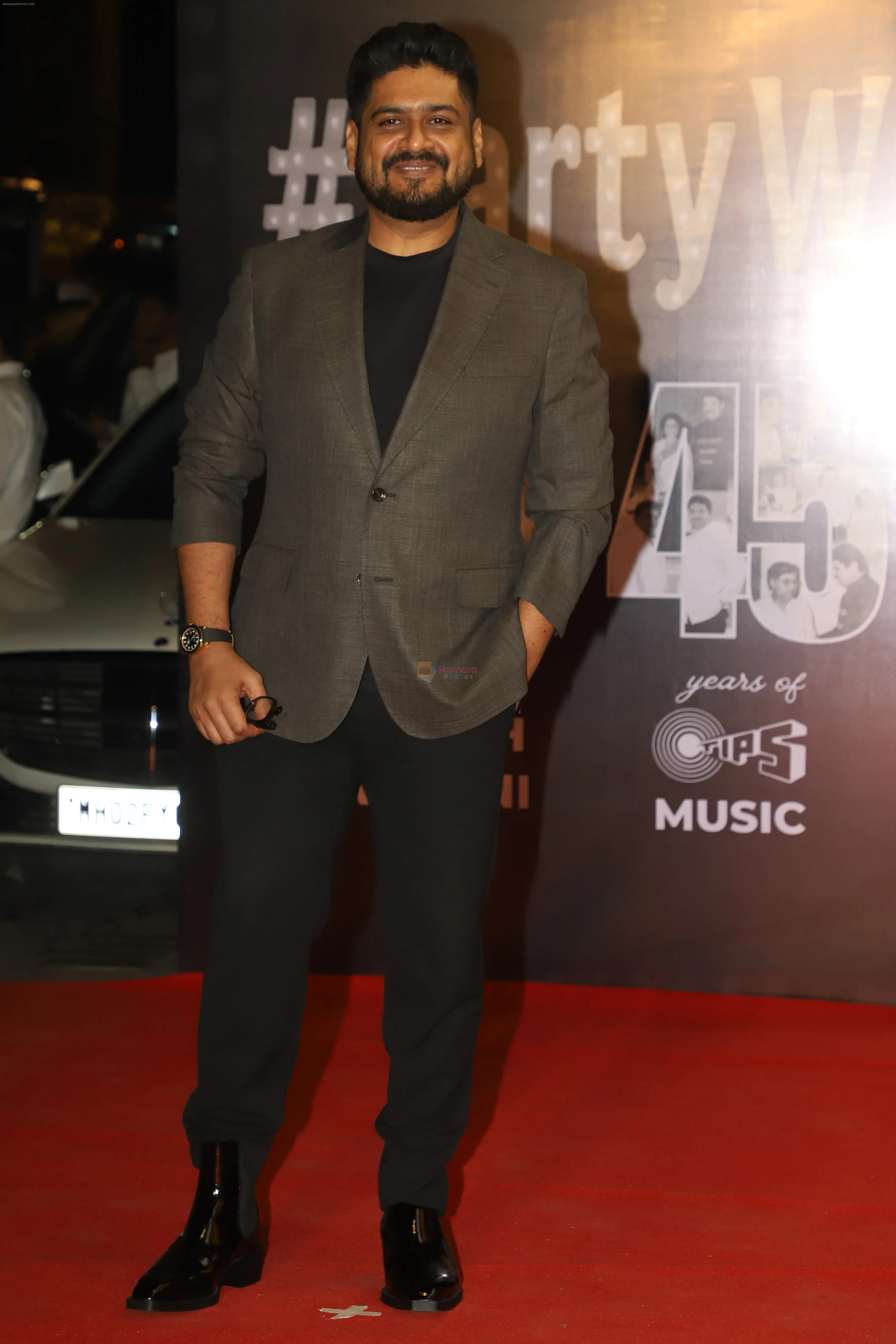 Om Raut at the Birthday Celebration of Ramesh Taurani / Om Raut ...