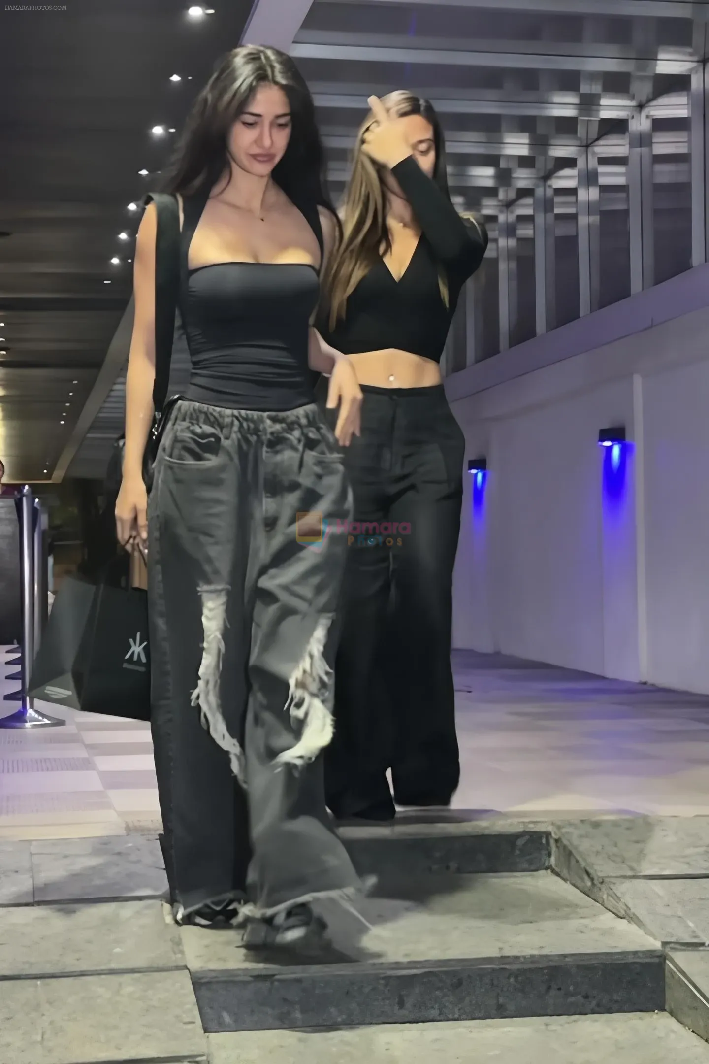 Disha Patani, Krishna Shroff Spotted At Bandra / Disha Patani ...