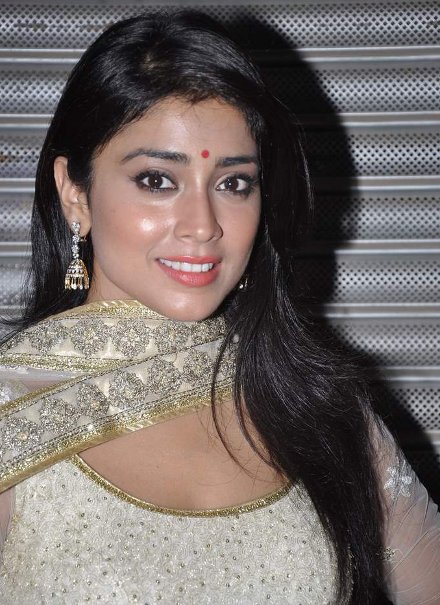 Kareena, Shriya to give healthy teeth tips