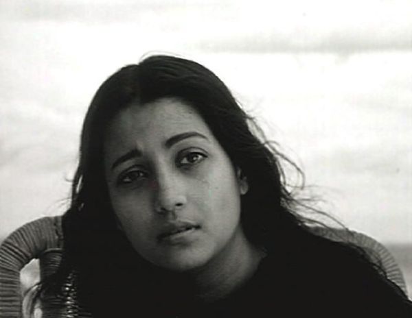 When Suchitra Sen tore off Soumitra Chatterjee's vest!