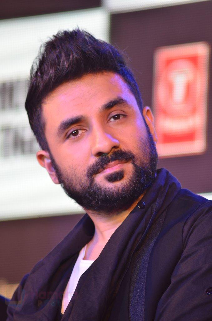 Vir to document his own tour