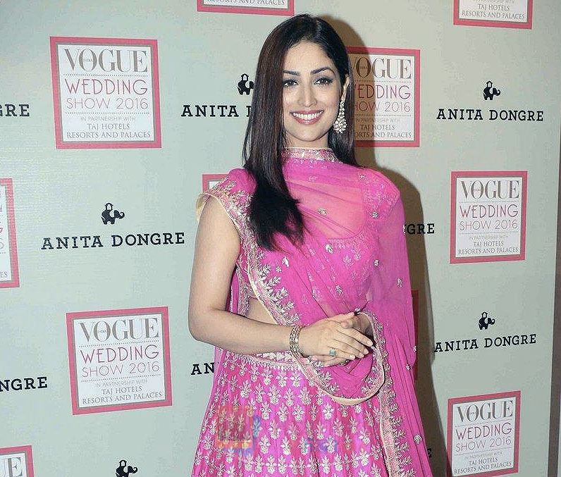 How does Yami Gautam respond to Shweta Rohira's allegations?