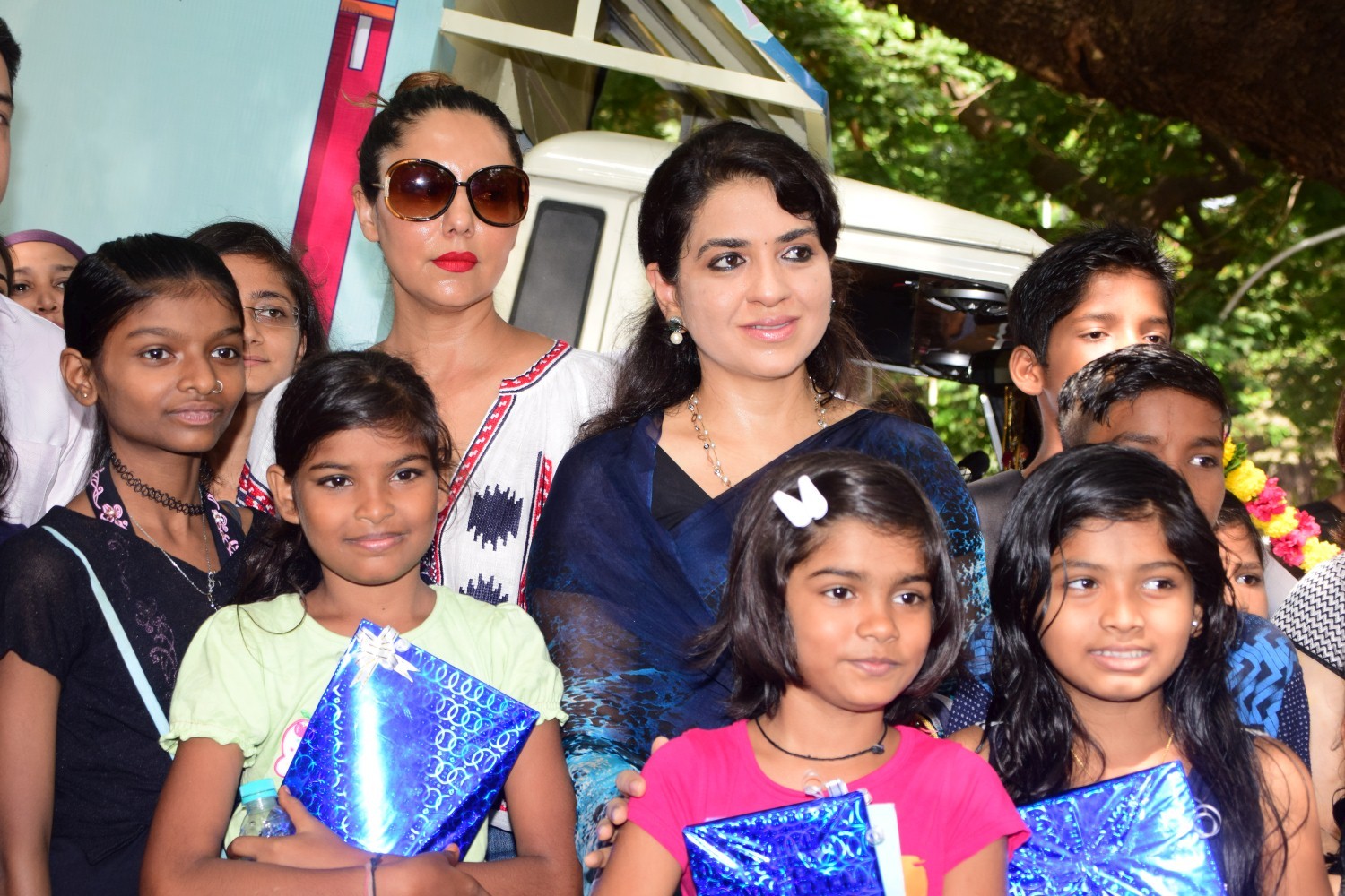 Gauri Khan at Inauguration Of Mumbai Beautification Project By Nana ...