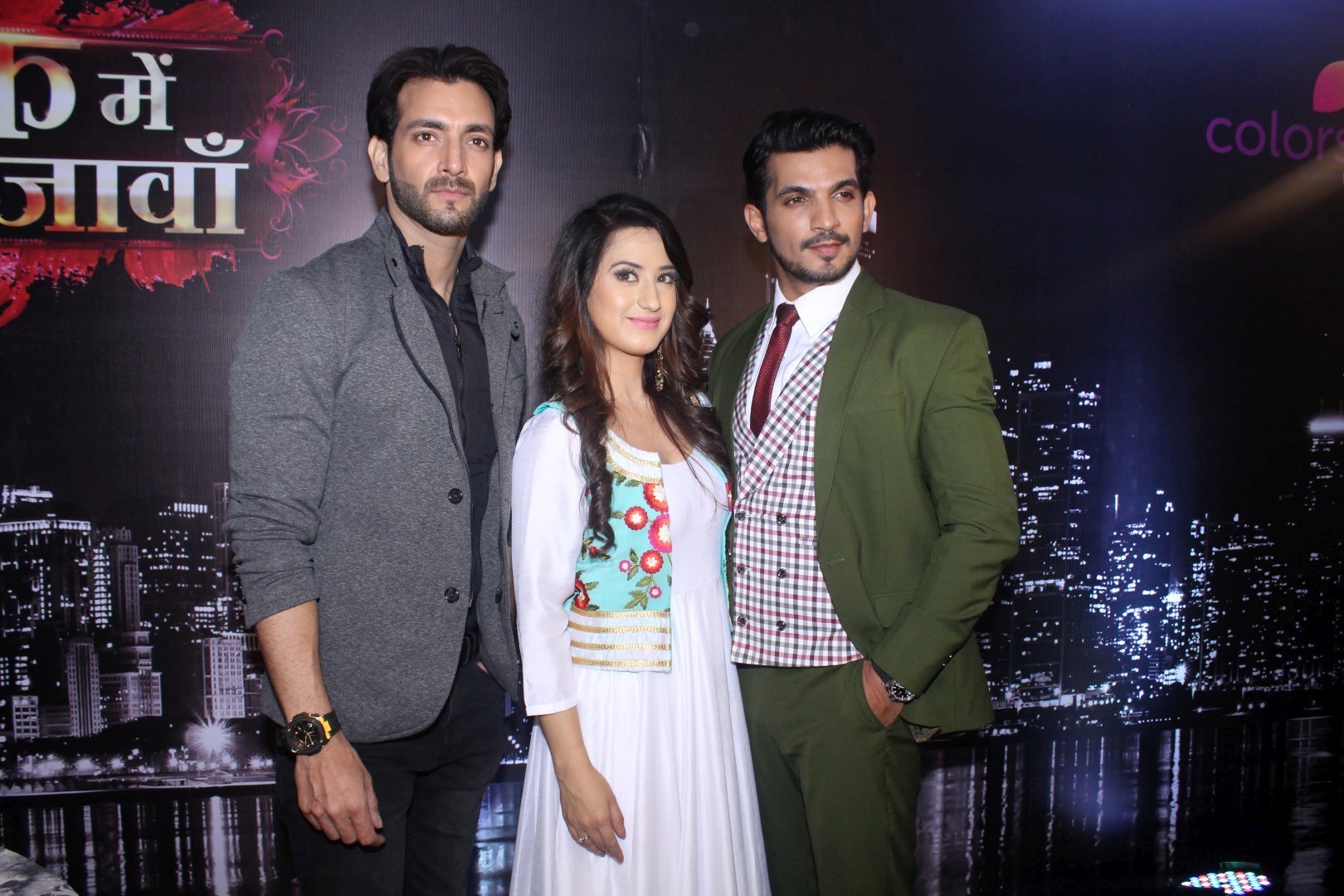 Vineet Raina And His Wife