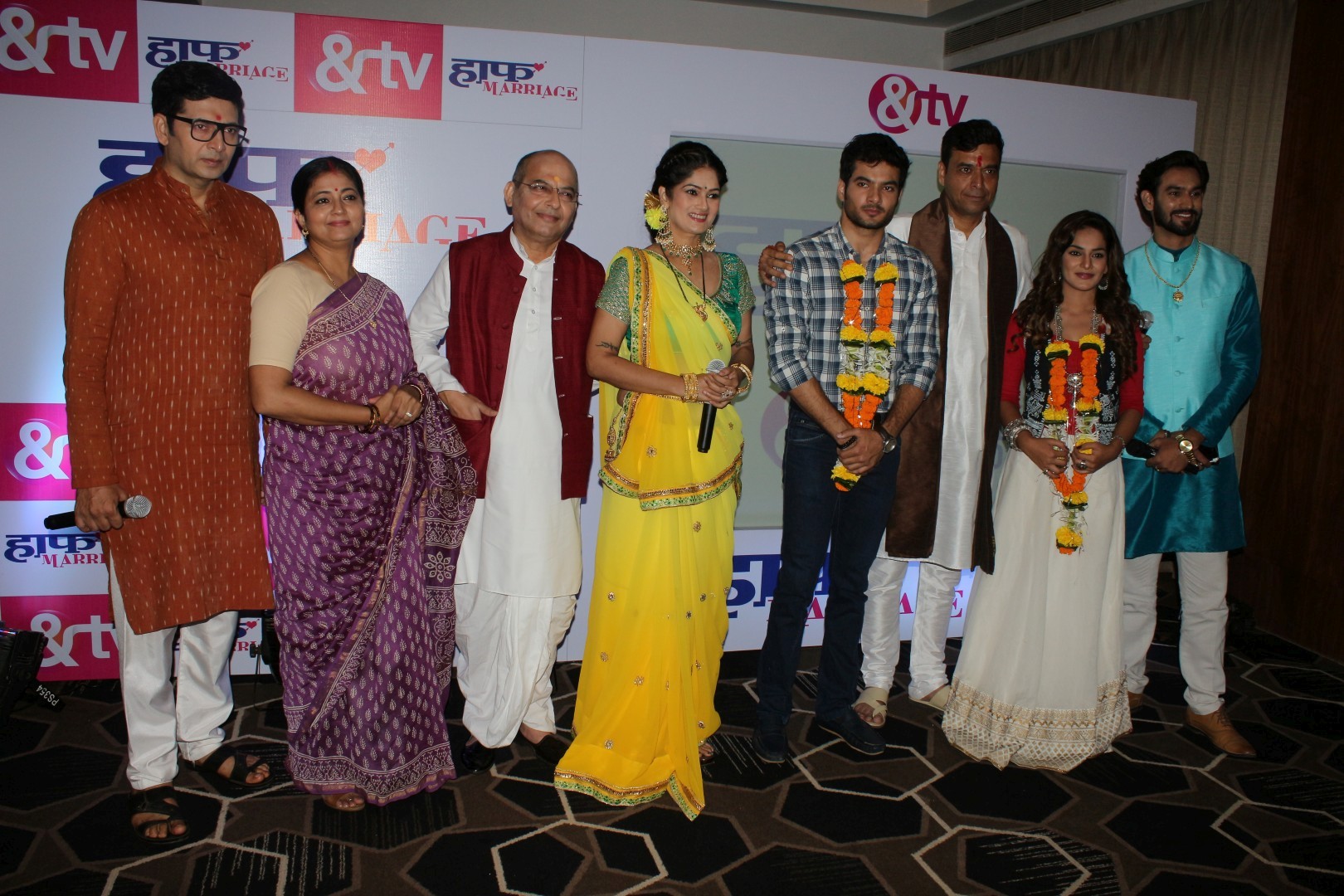 Priyanka Purohit, Tanuj Miglani, Resham Tipnis, Satyajit Shama, Muni ...
