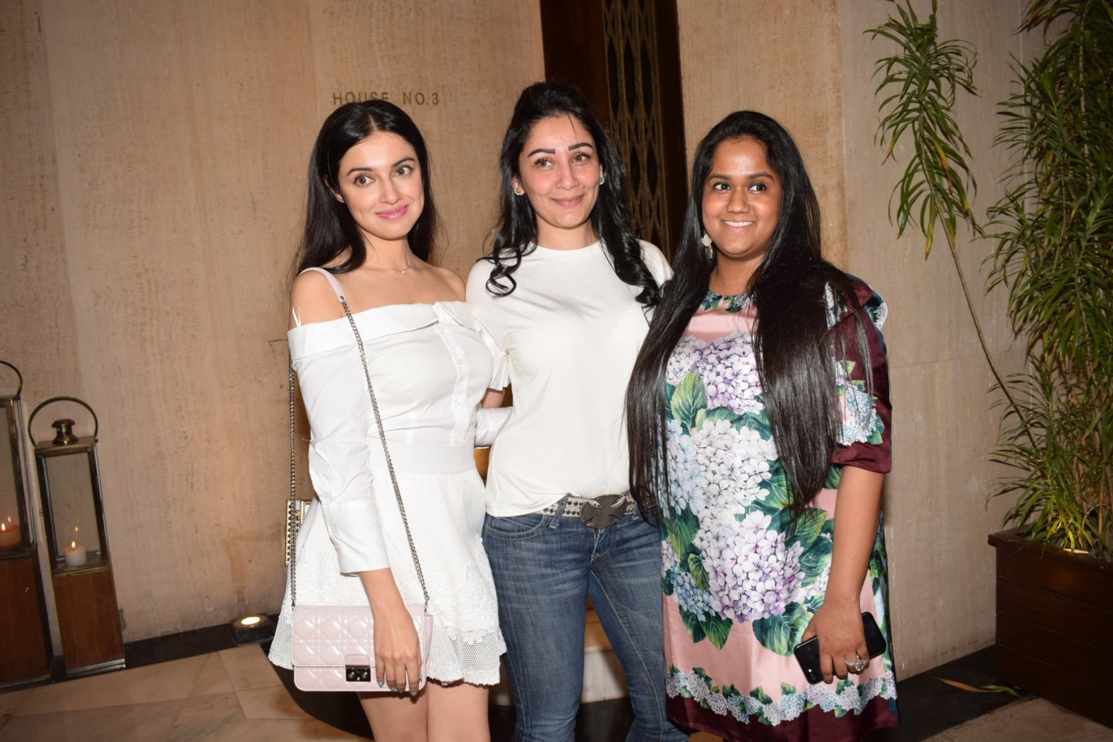 Divya, Manyata, Shilpa, Arpita Khan Attend Manish Malhotra's Grand Party