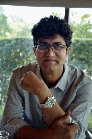 CBFC?Chief Prasoon Joshi hits out after select screenings says ...