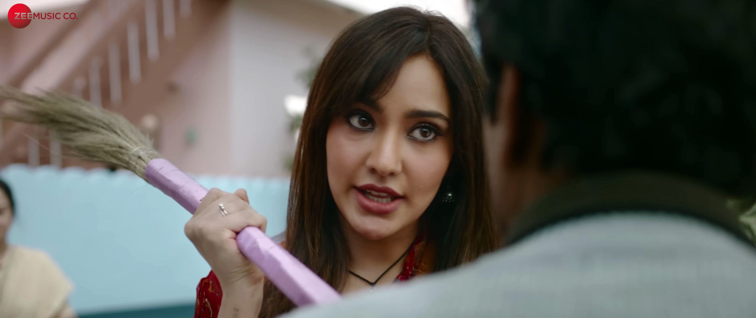 Jogira Sara Ra Ra: A Tale of Rustic Romance