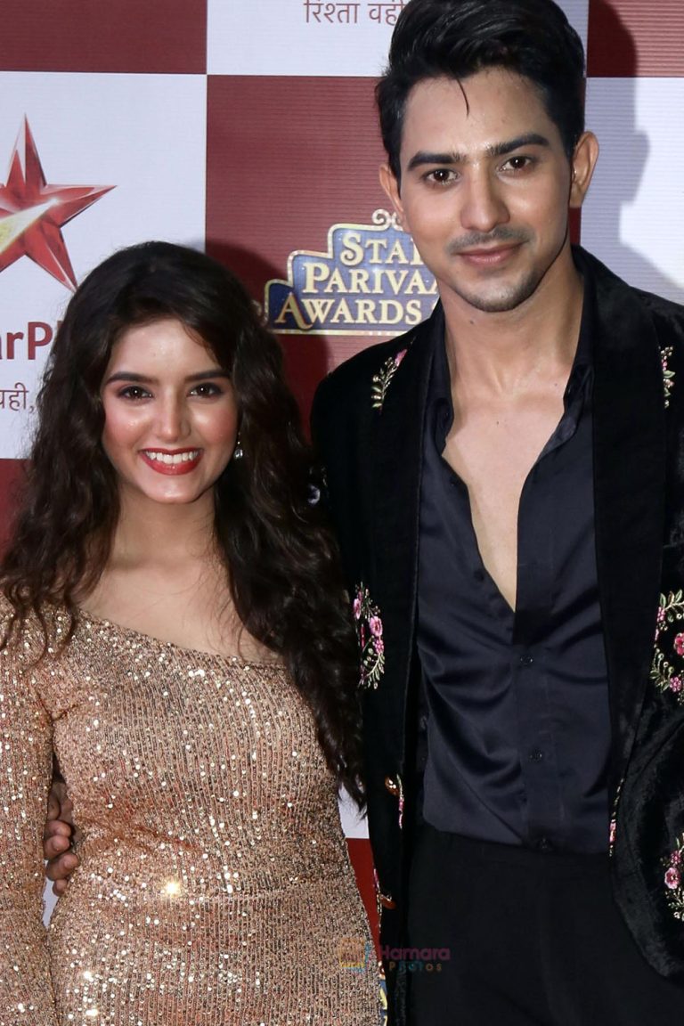 Heena Parmar, Rohit Chandel at the Star Parivaar Awards 2023